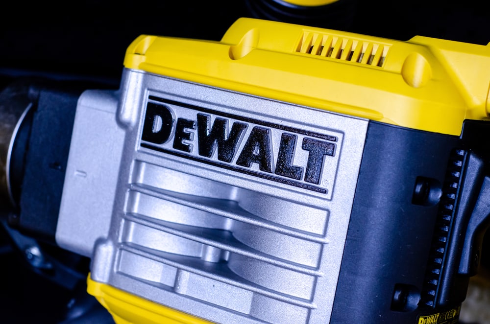 DeWalt Type 1 Vs Type 2 Battery Any Difference HookedOnTool