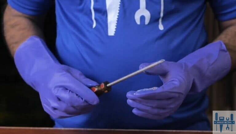 How To Magnetize A Screwdriver Tip With Magnet? - HookedOnTool